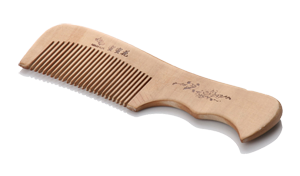 Combing or Brushing Your Hair… Which is Better? | Beautiful on Raw